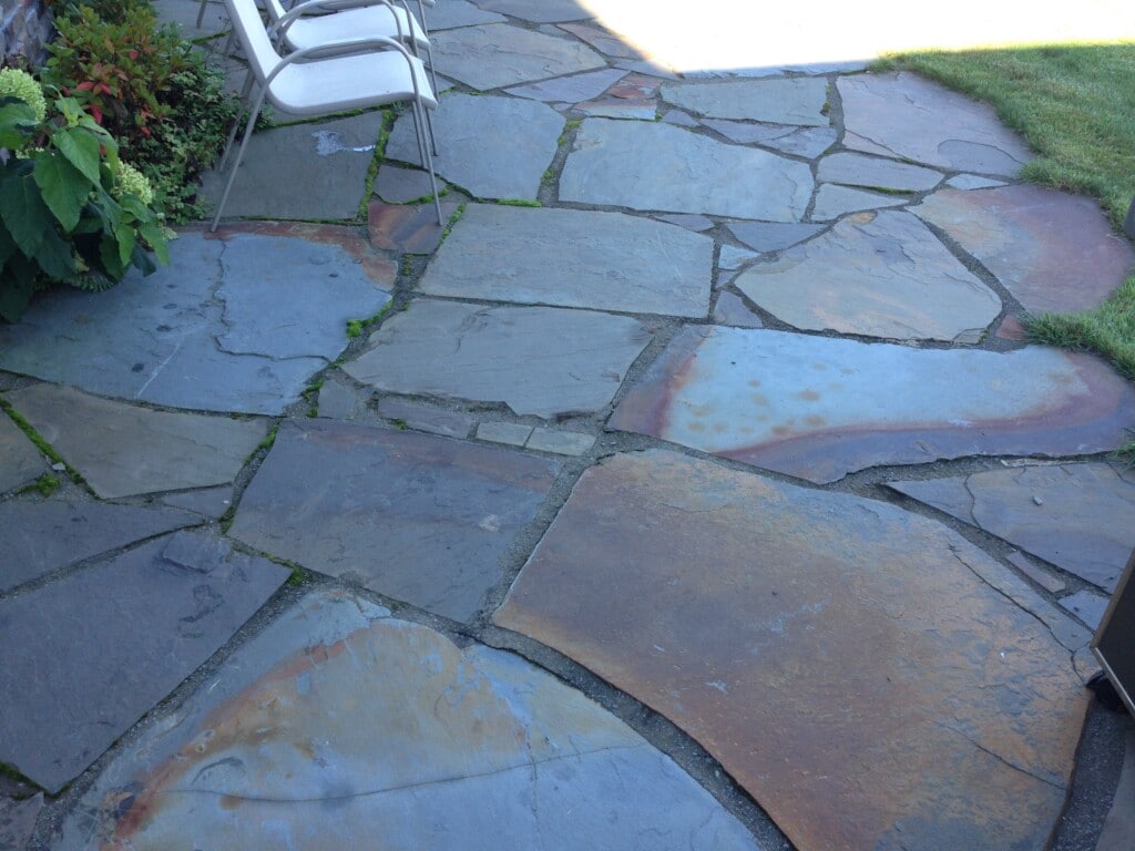 NY Bluestone Full Color Flagstone 1.5" Thickness - Great Lakes Stone Supply