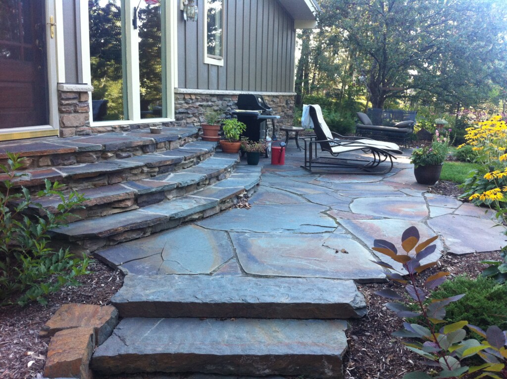 NY Bluestone Full Color Flagstone 1.5" Thickness - Great Lakes Stone Supply