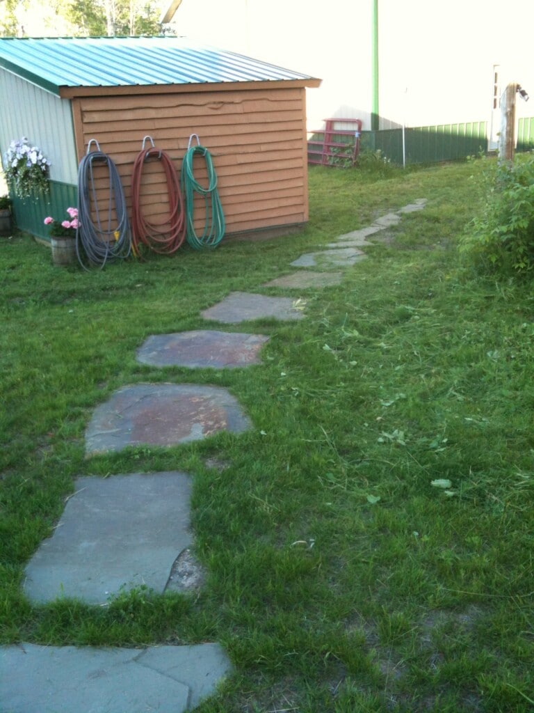 NY Bluestone Full Color Flagstone 1.5" Thickness - Great Lakes Stone Supply