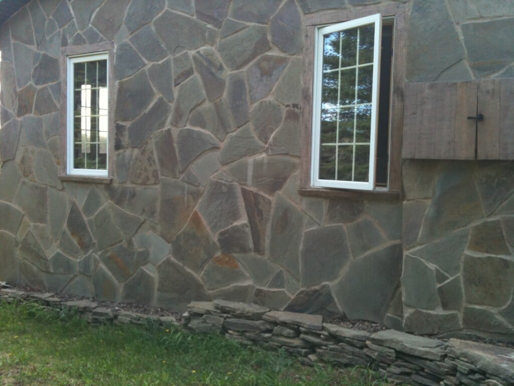 New York Bluestone Full Color Mosaic - Great Lakes Stone Supply