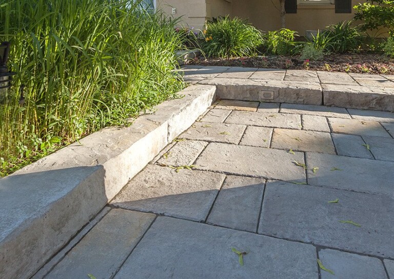 Techo-Bloc Rocka - Great Lakes Stone Supply